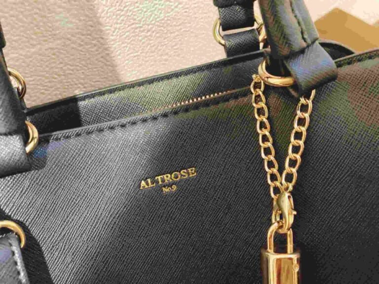 ALTROSEの年齢層は？ダサい？どこの国のブランド？【口コミ評判】 | hachiko85ライフ